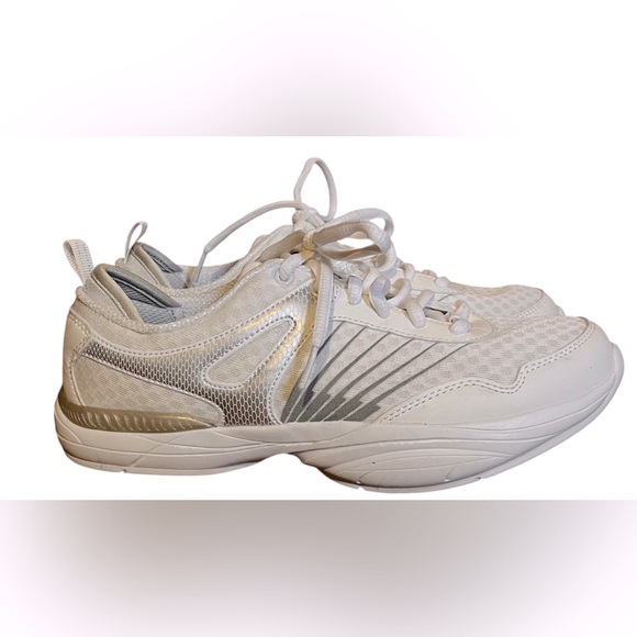 Cheeks | Shoes | Cheeks Fit Body Sneakers | Poshmark